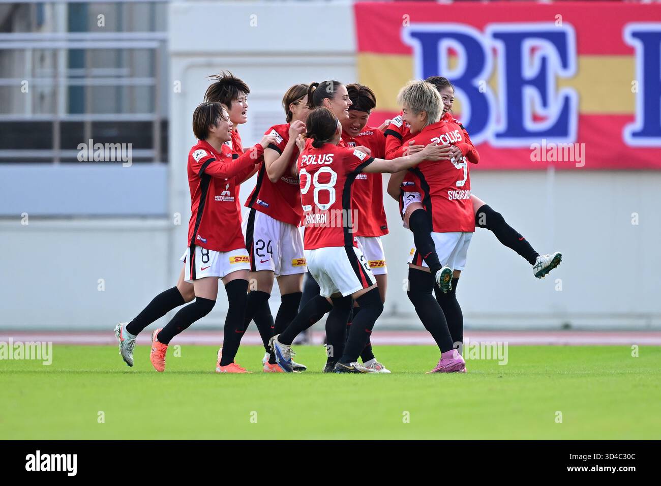 Urawa Reds Ladies team group, NOVEMBER 8, 2025 - Football / Soccer : 2025-26 WE League match ...
