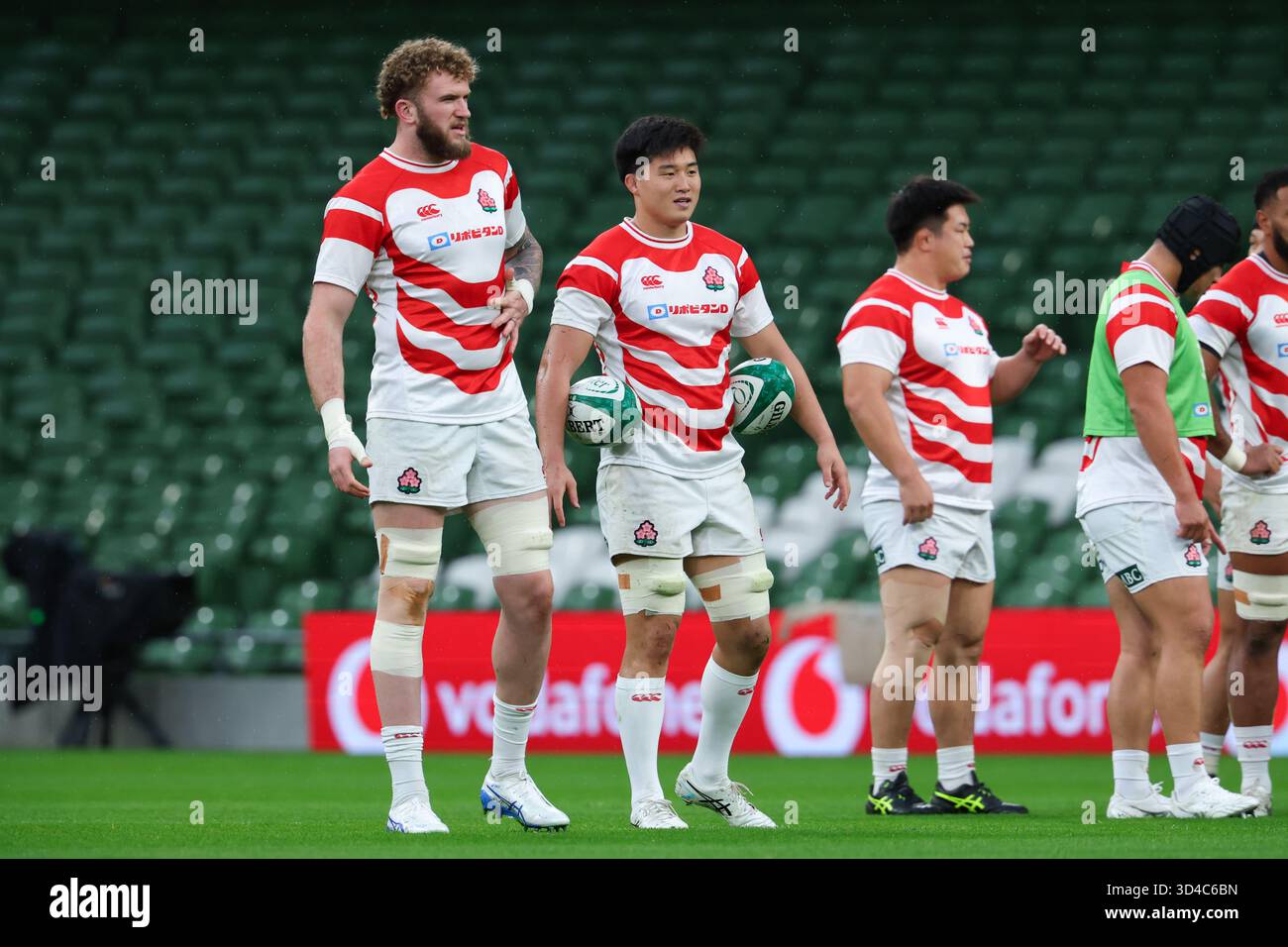 (L-R) Warner Dearns (JPN), Kanji Shimokawa (JPN), November 7, 2025 ...