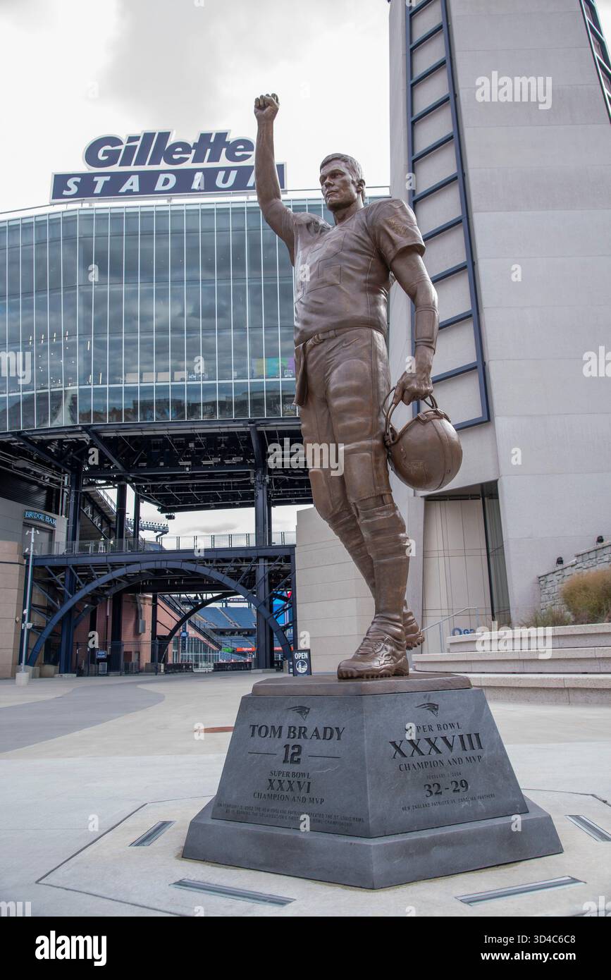 Tom brady statue hi-res stock photography and images - Alamy