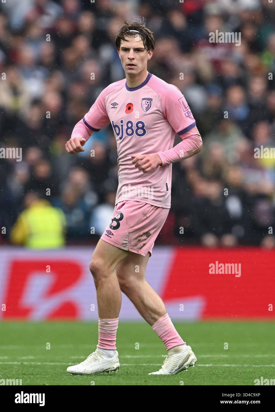 Birmingham, England, 9th November 2025. Alex Scott of Bournemouth ...