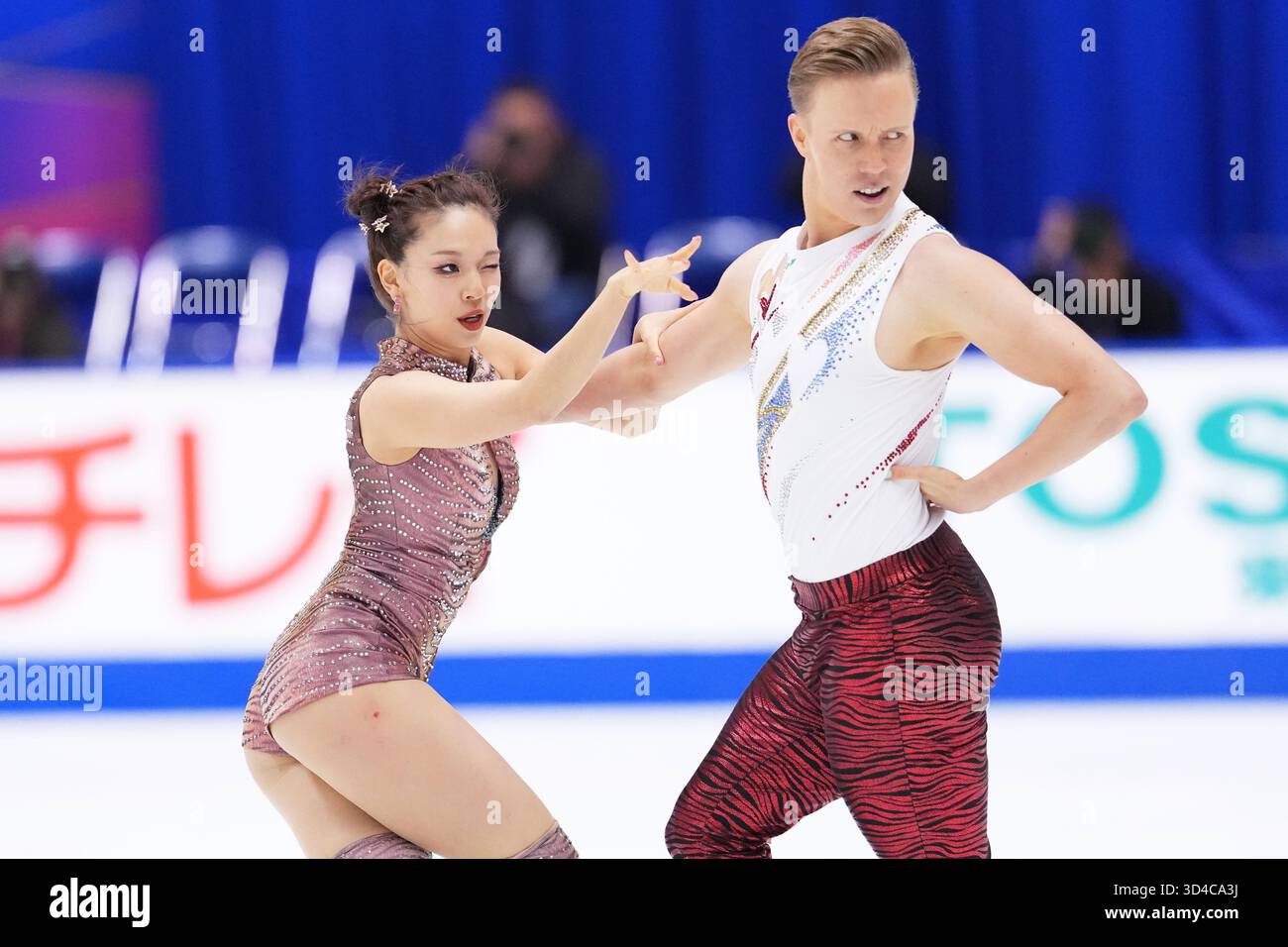 Yuka Orihara & Juho Pirinen (FIN), NOVEMBER 7, 2025 - Figure Skating ...