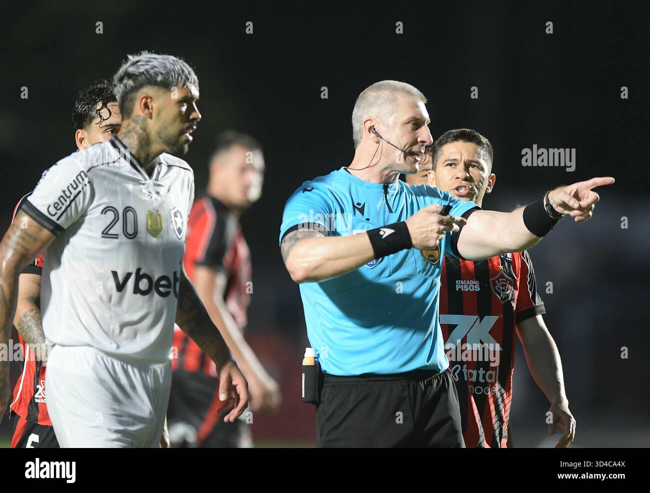 BA - SALVADOR - 09/11/2025 - BRAZILIAN CHAMPIONSHIP A 2025, VITORIA x ...