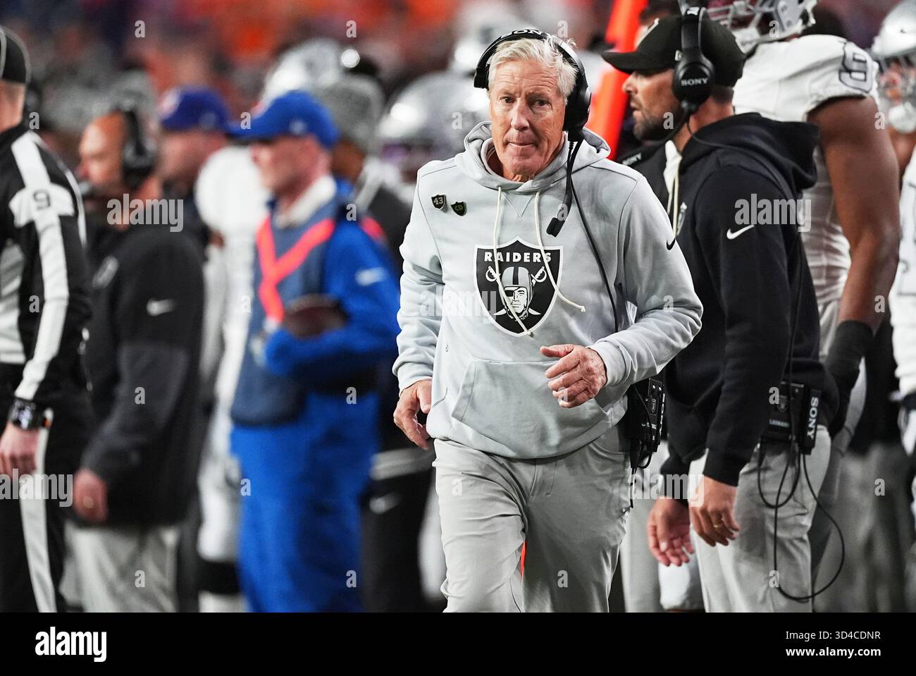 Las Vegas Raiders head coach Pete Carroll in the first half of an NFL ...