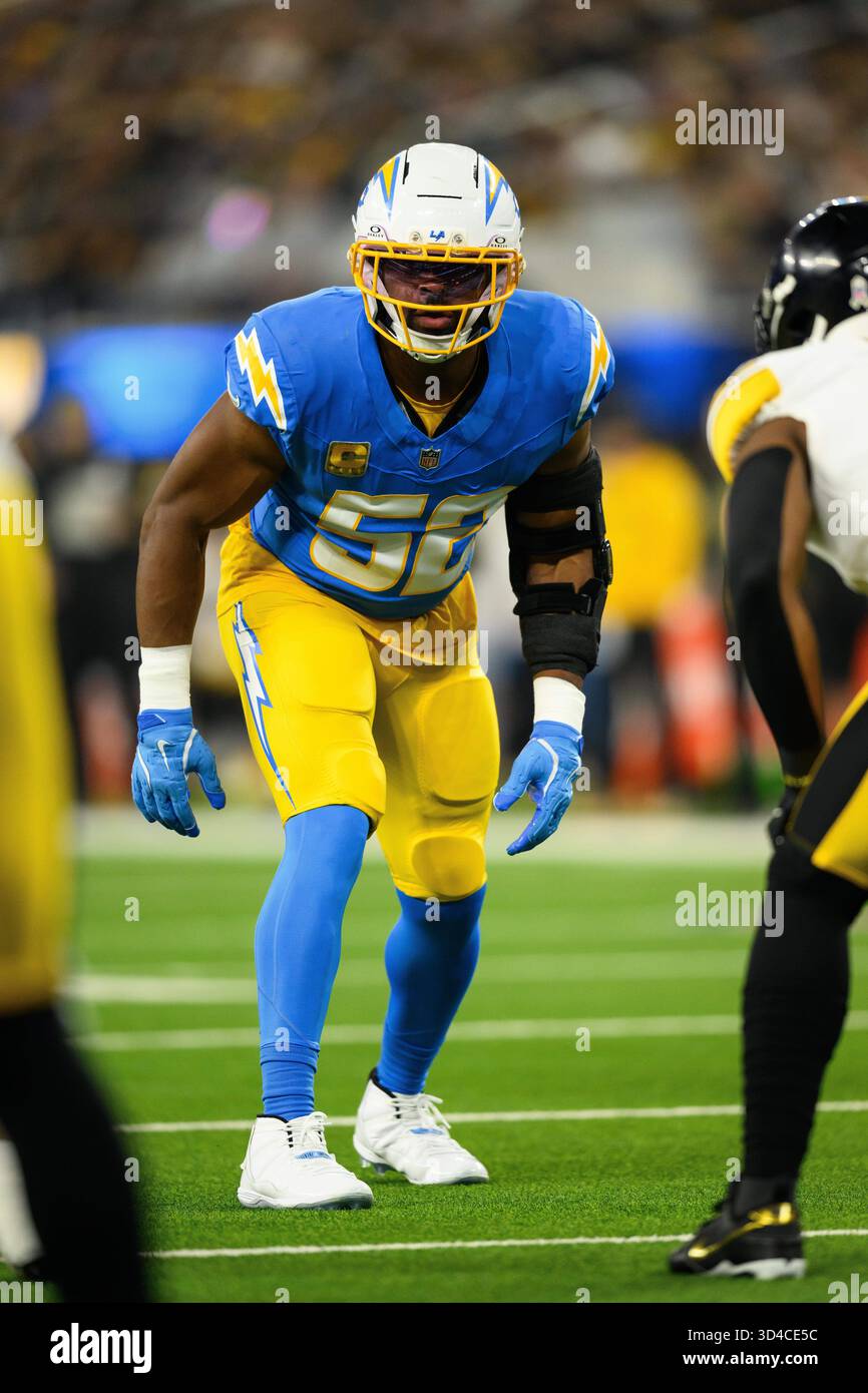 Los Angeles Chargers linebacker Khalil Mack (52) takes his stance ...