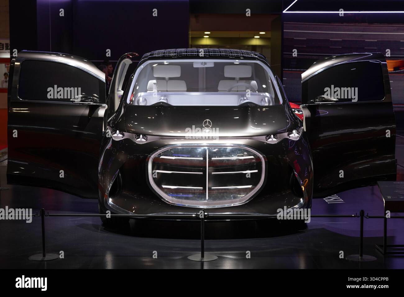 Tokyo, Japan. 30th Oct, 2025. Mercedes-Benz Vision V on display at ...