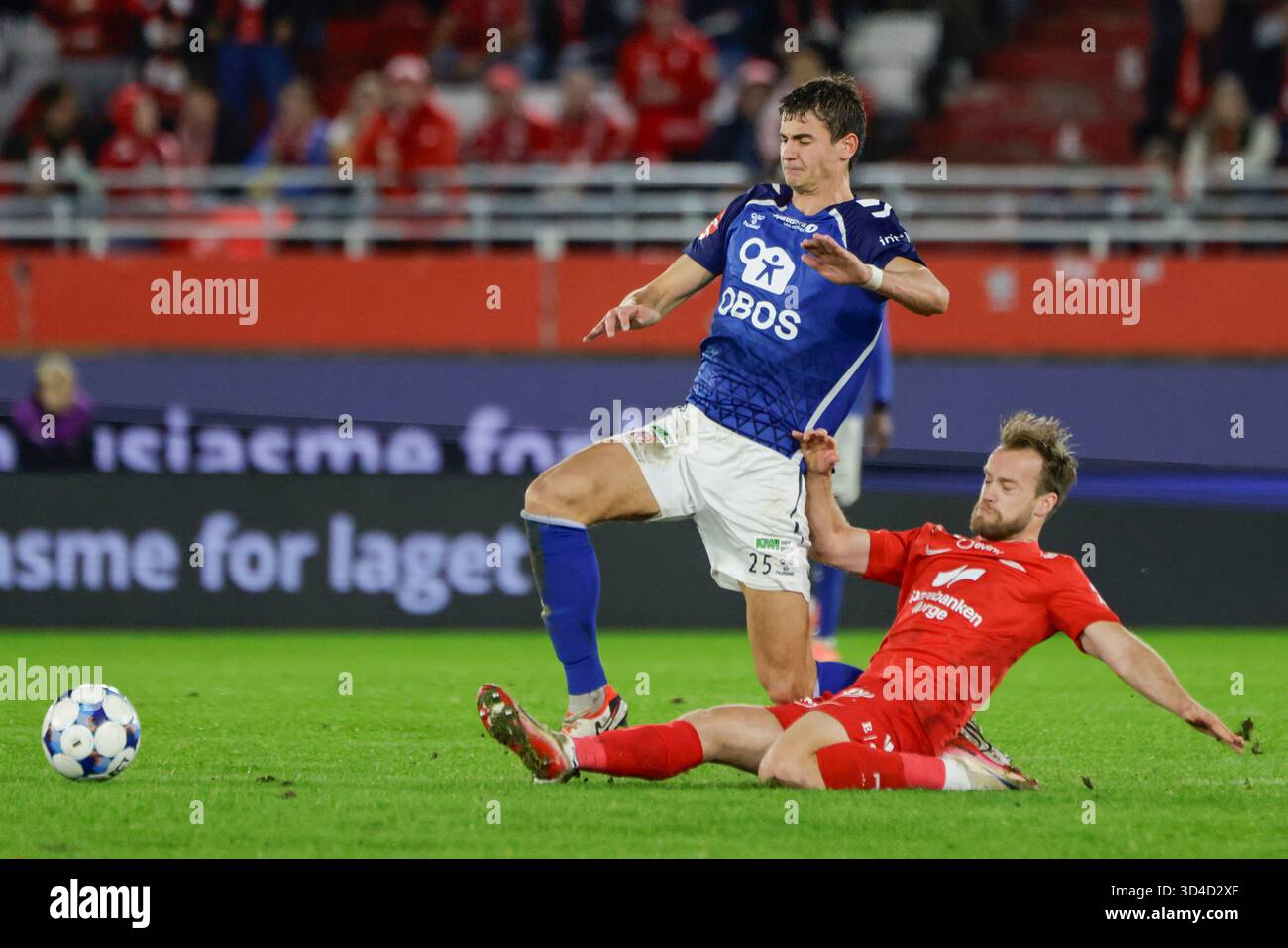 Bergen 20251109. KFUM Oslo's Sverre Sandal and Branns Bård Finne during ...