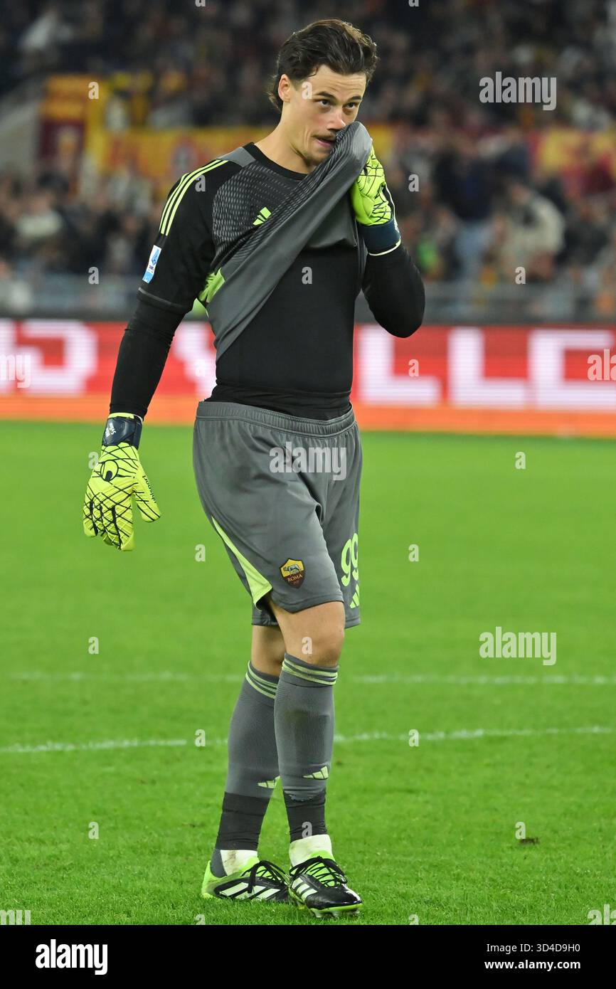 Mile Svilar of AS Roma during the serie A Enilive match between AS Roma ...
