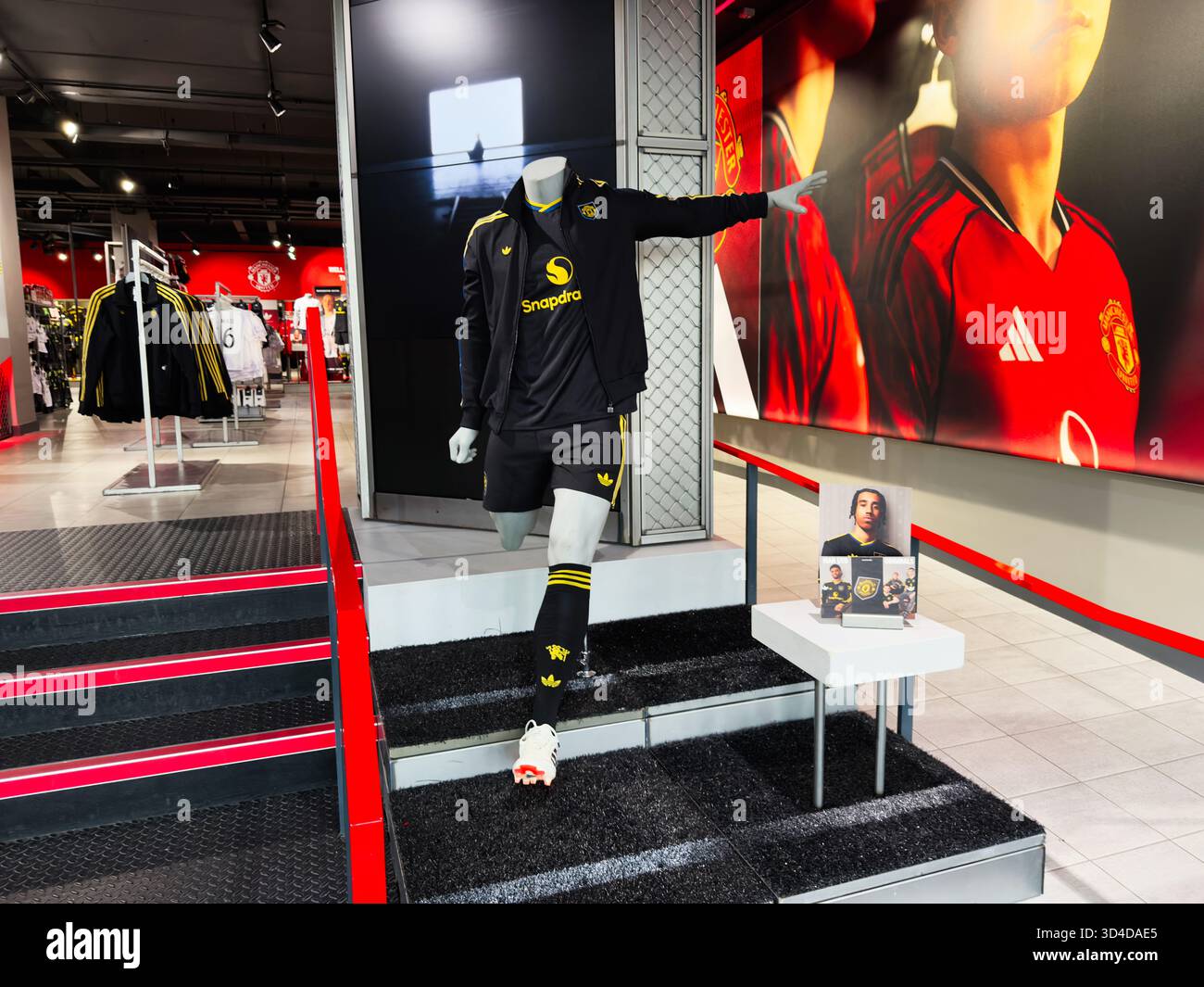 Manchester, UK - September 30, 2025: Mannequin in a Manchester United ...