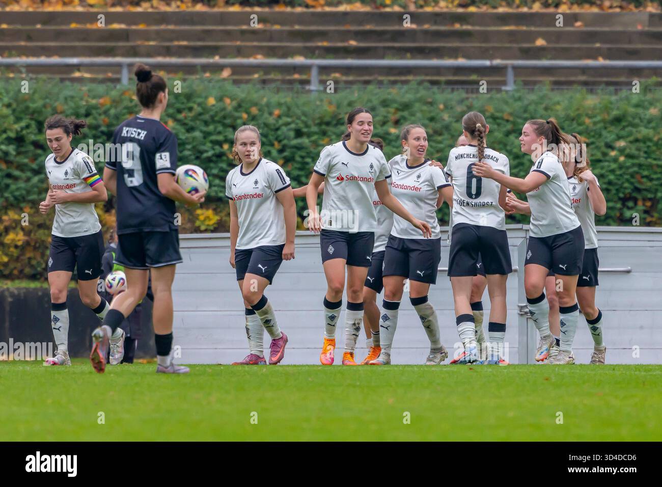 Mönchengladbach, Deutschland 09. November 2025: 2.BL - Frauen - 2025/ ...