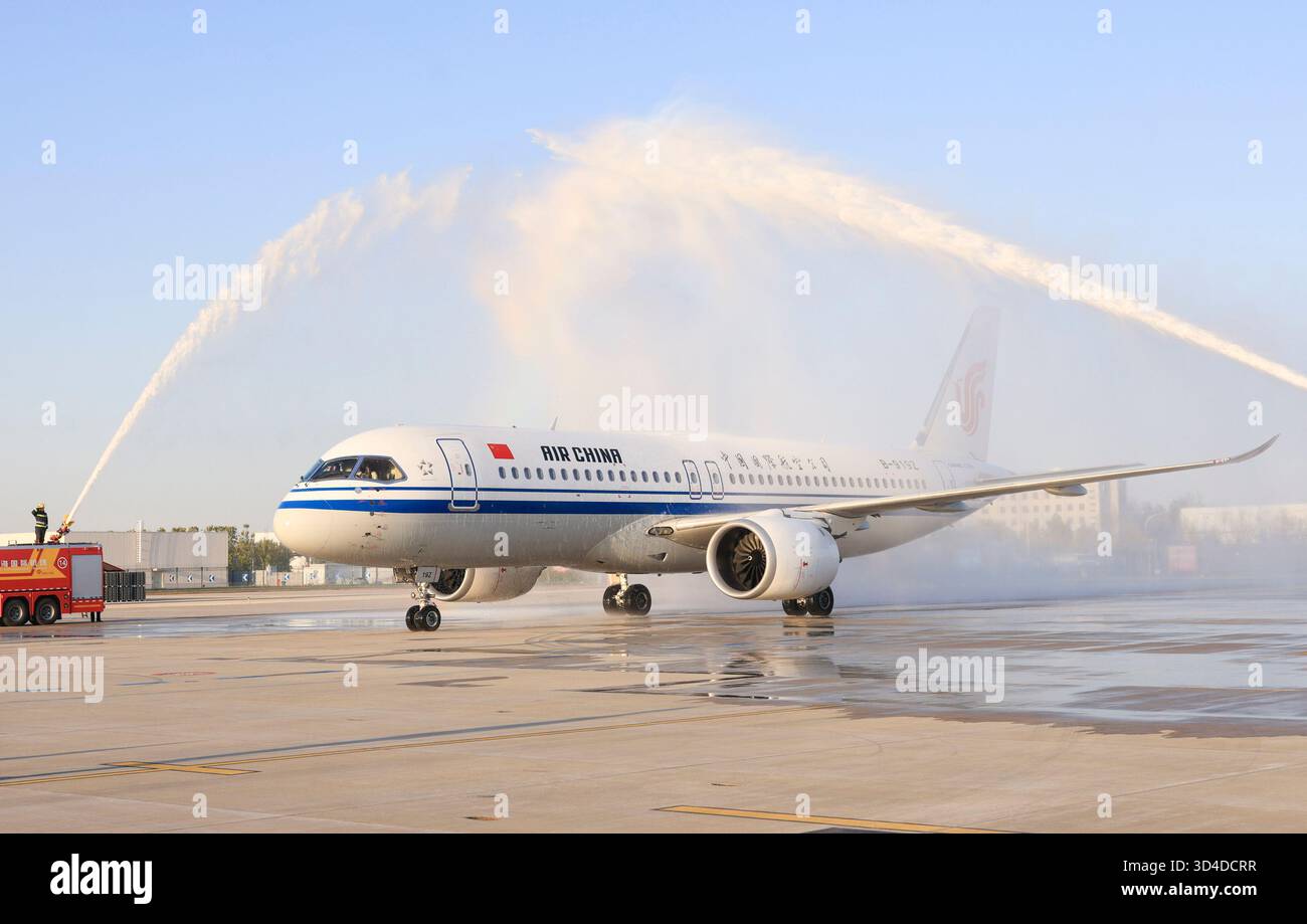 Tianjin,China.9th November 2025. The Air China C919 aircraft landed ...