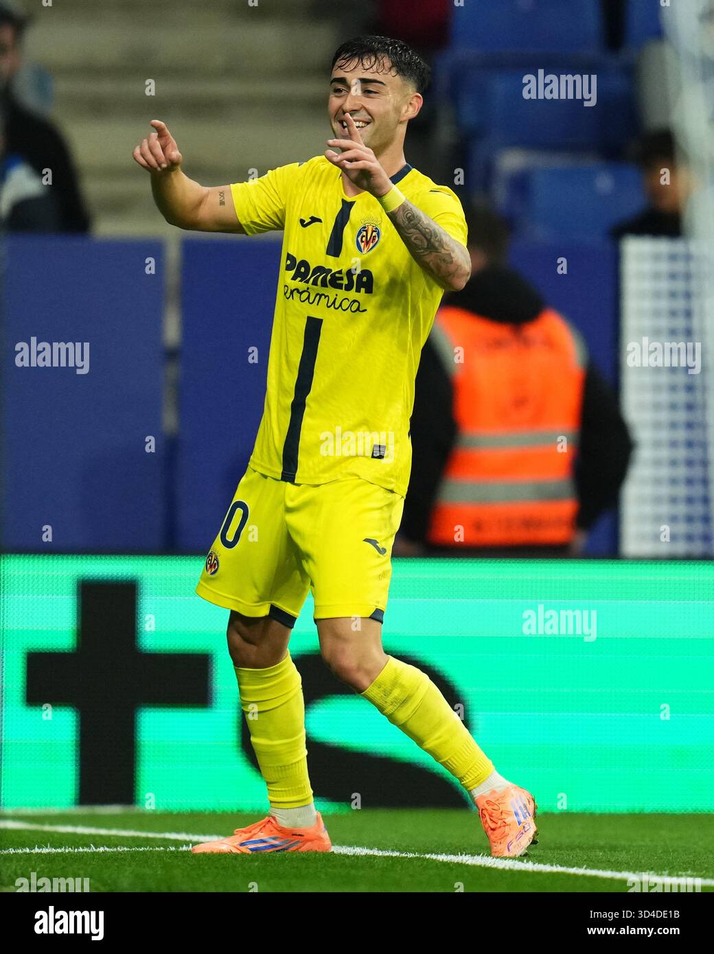 Alberto Moleiro of Villarreal CF celebrates after scoring the 0-1 ...