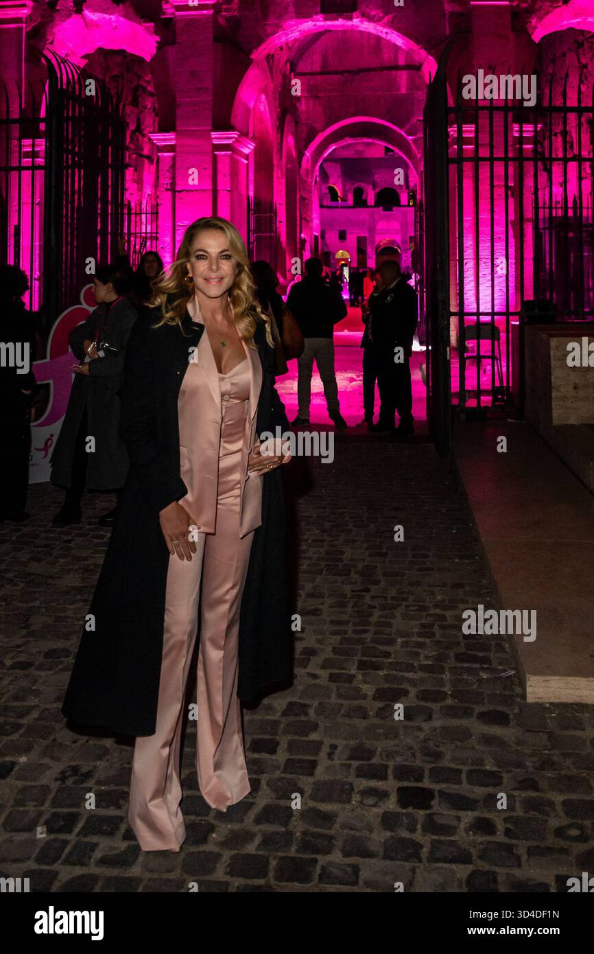 **NO WEB OR NEWSPAPERS ONLY FOR ITALY** Rome. Colosseum Komen at the ...