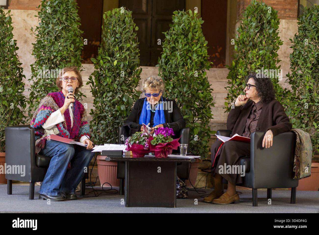 **NO WEB OR NEWSPAPERS. ONLY FOR ITALY** Dacia talks about Elsa. A ...