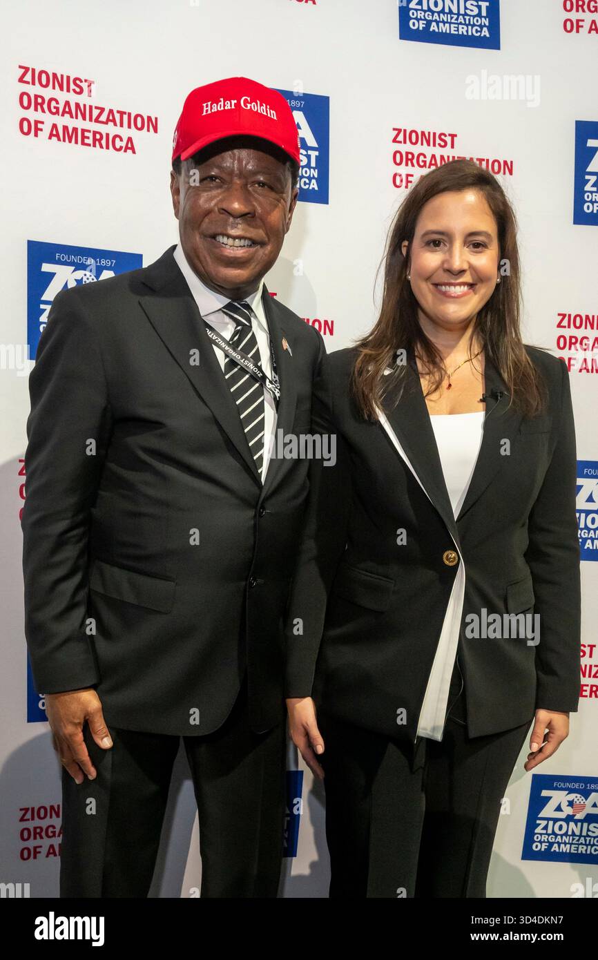 (L-R) Leo Terrell and Rep. Slise Stefanik attend the Zionist ...