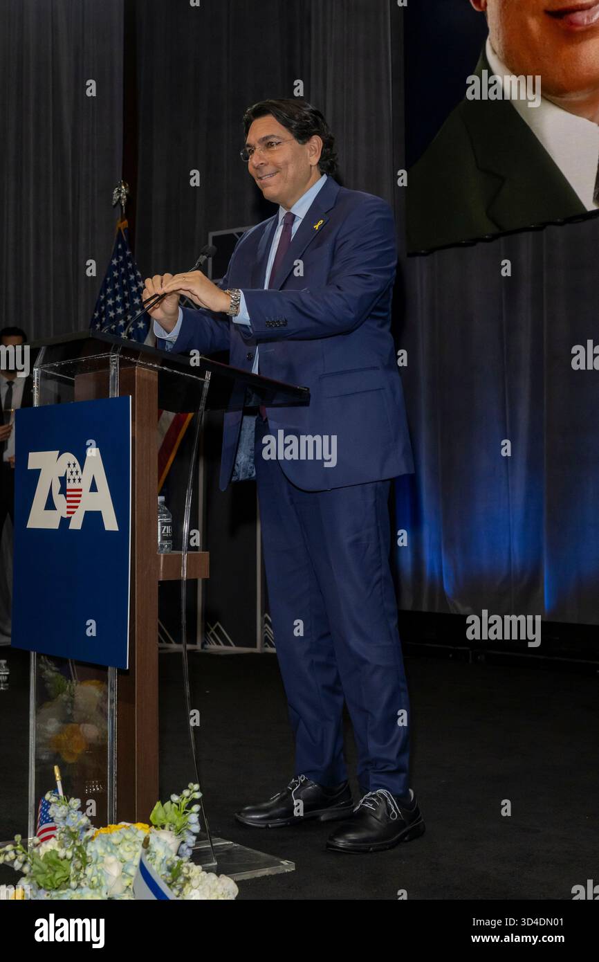 Ambassador Danny Danon speaks at the Zionist Organization of America ...