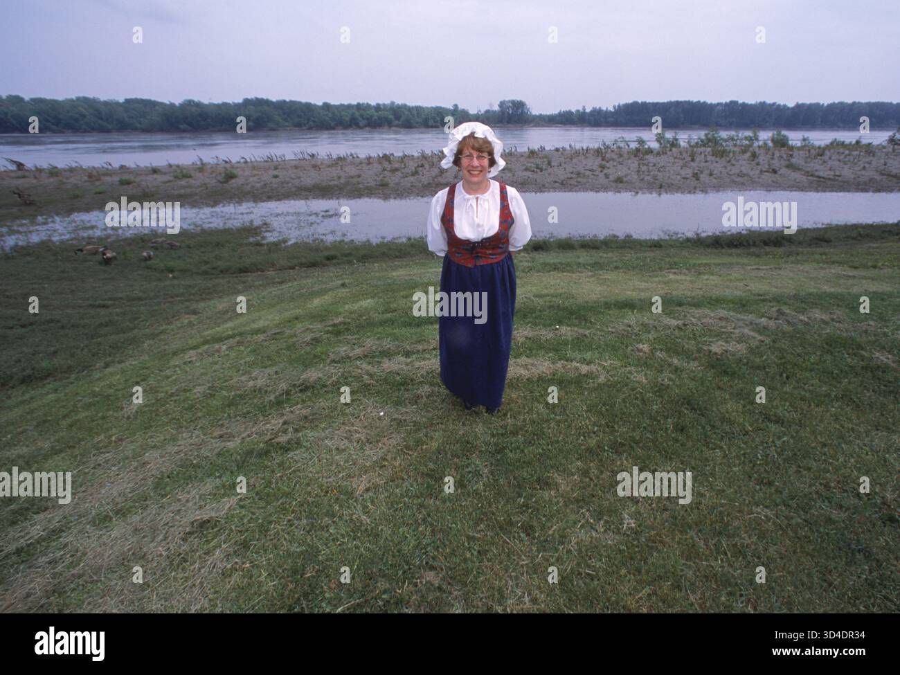 Woman in a bonnet Stock Photo - Alamy