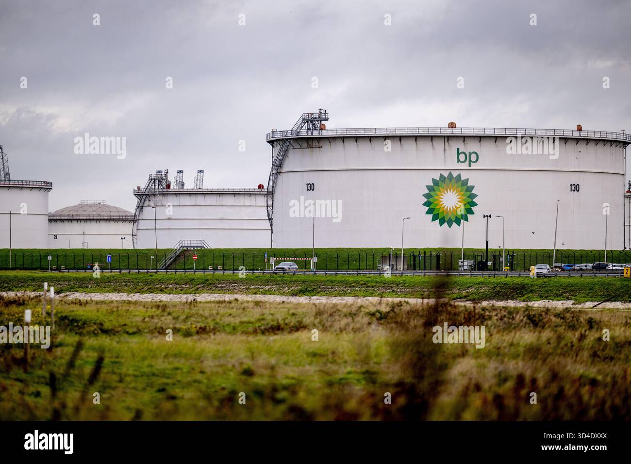 ROTTERDAM - BOTLEK - BP oil tanks in the 6th Petroleumhaven in ...