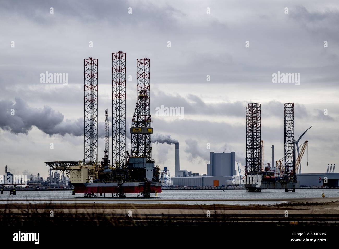 ROTTERDAM - Port of Rotterdam ANP /HOLLANDSE HOOGTE /ROBIN UTRECHT ...