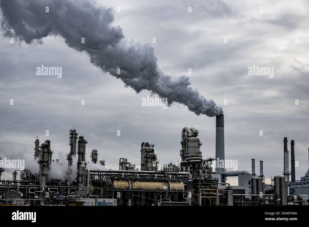 ROTTERDAM - Port of Rotterdam ANP /HOLLANDSE HOOGTE /ROBIN UTRECHT ...