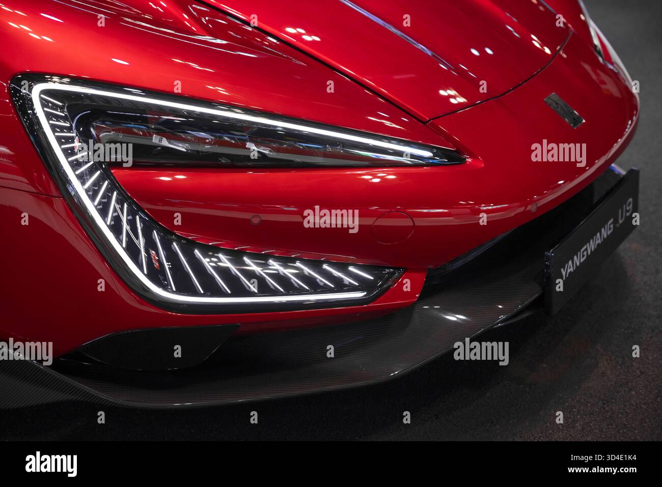 Caption byd yangwang u9 sports hi-res stock photography and images - Alamy