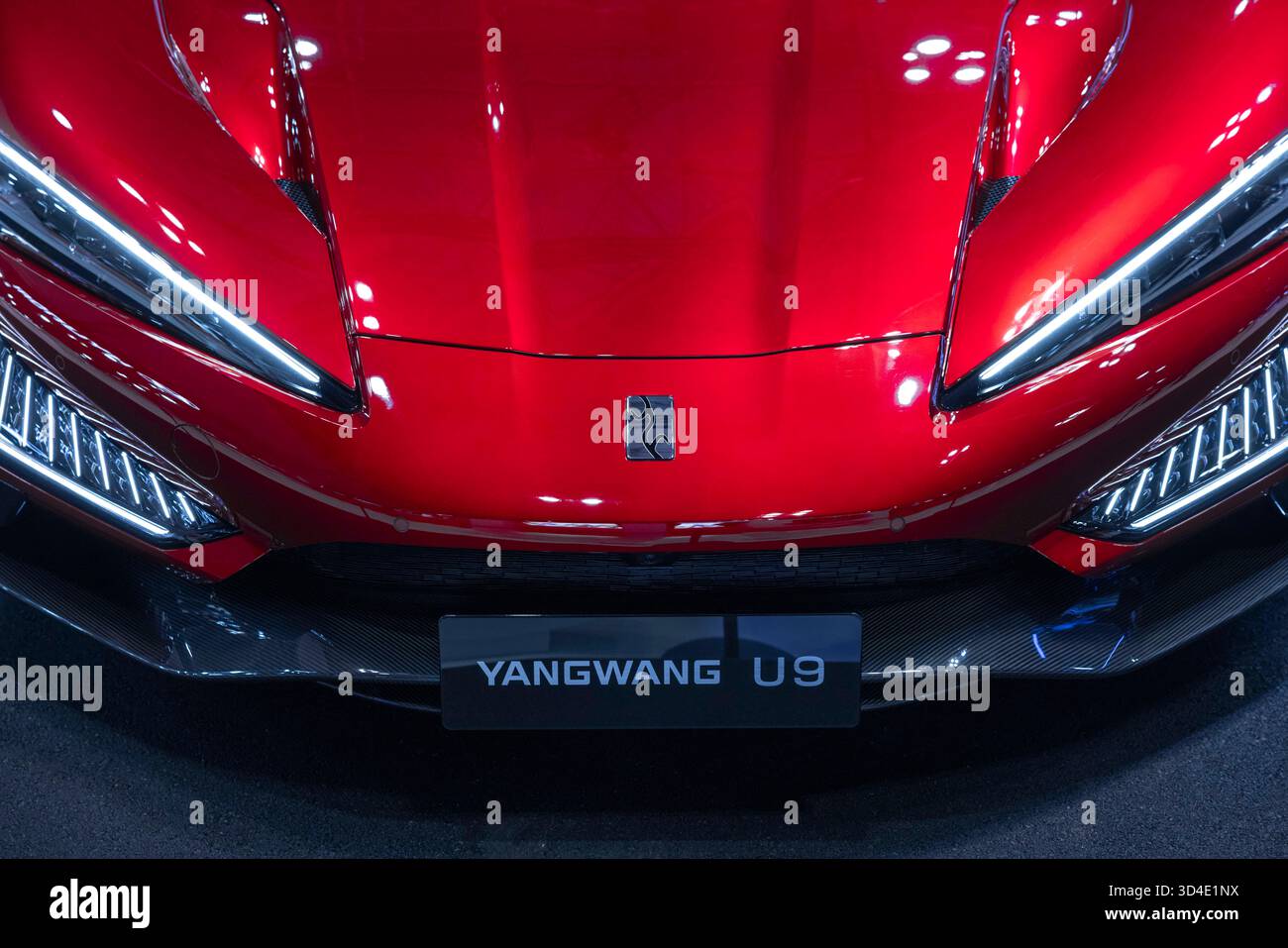 Caption byd yangwang u9 sports hi-res stock photography and images - Alamy