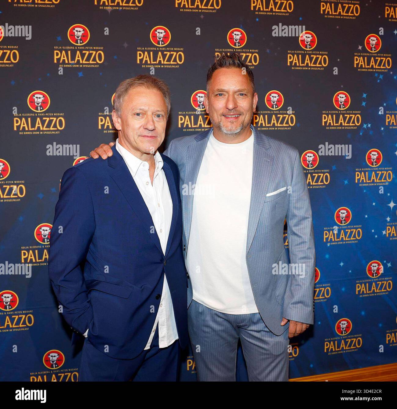 Axel Pape, Lars Pape bei der Premiere Diiner-Show im Spiegelpalast ...