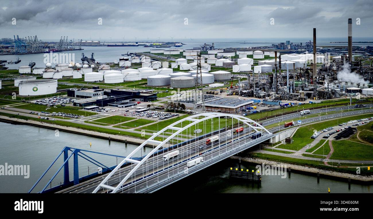 ROTTERDAM - Overview of the Port of Rotterdam bp. Container storage at ...