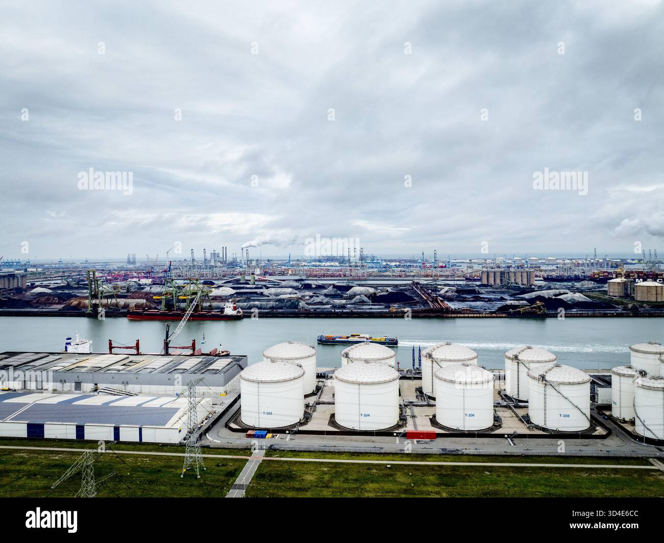 ROTTERDAM - Overview of the Port of Rotterdam bp. Container storage at ...