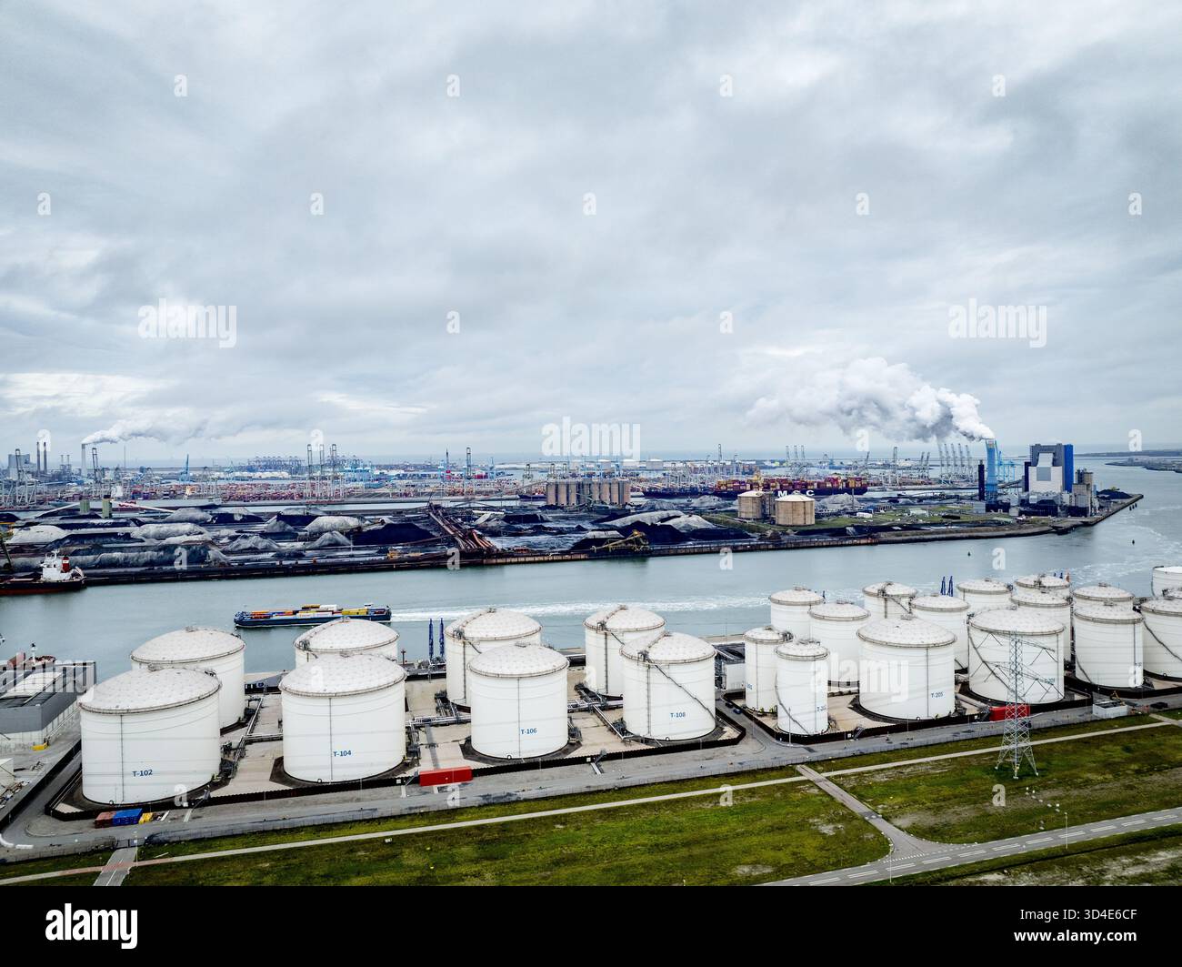 ROTTERDAM - Overview of the Port of Rotterdam bp. Container storage at ...