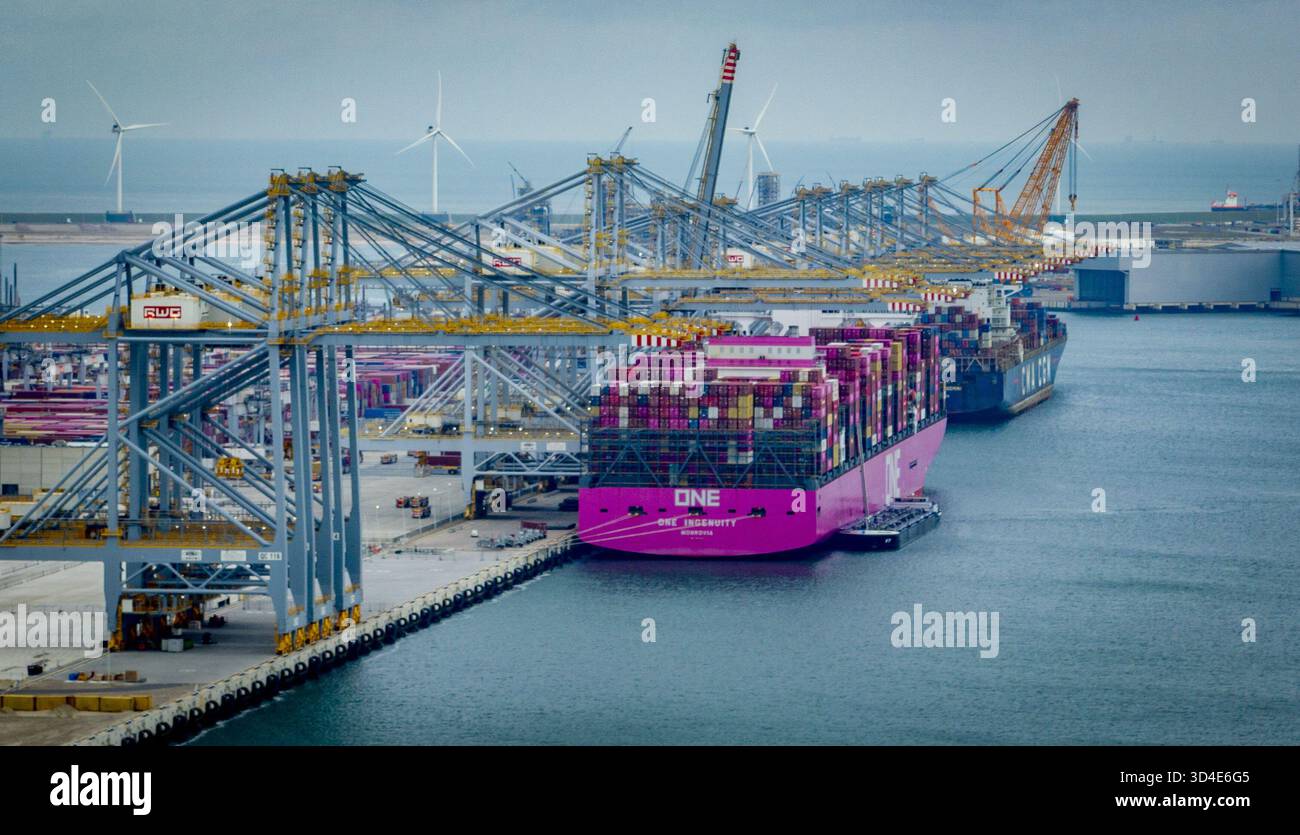 ROTTERDAM - Port of Rotterdam second Maasvlakte container terminal and ...