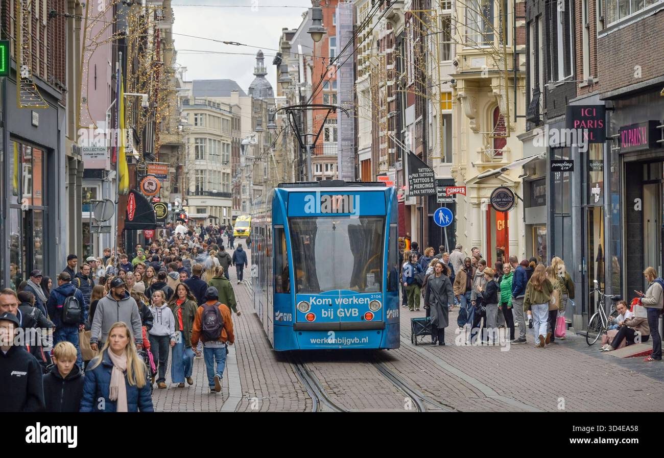 Passanten, Shopping, Straßenszene, Straßenbahn, Leidsestraat, Altstadt ...