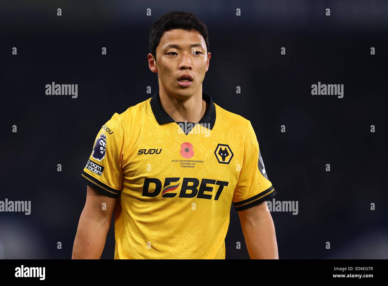 London, England, 8th November 2025. Hwang Hee-Chan of Wolverhampton ...