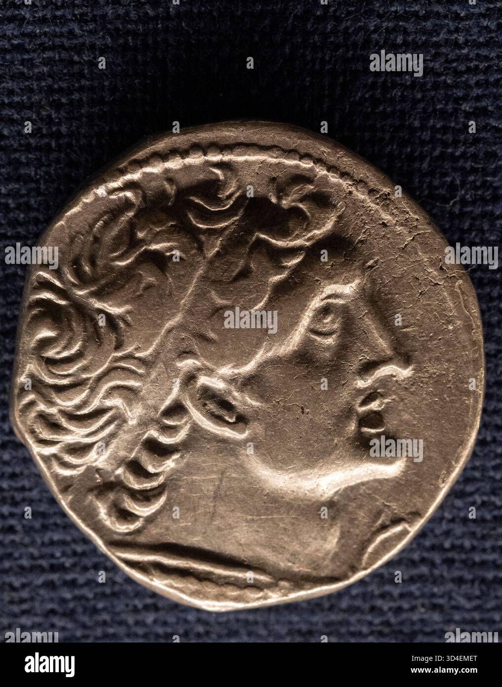 Roman denarius silver coin, Museum of National Civilization, Cairo ...