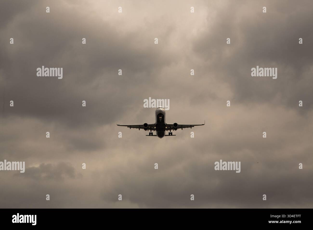 Approach configuration hi-res stock photography and images - Alamy