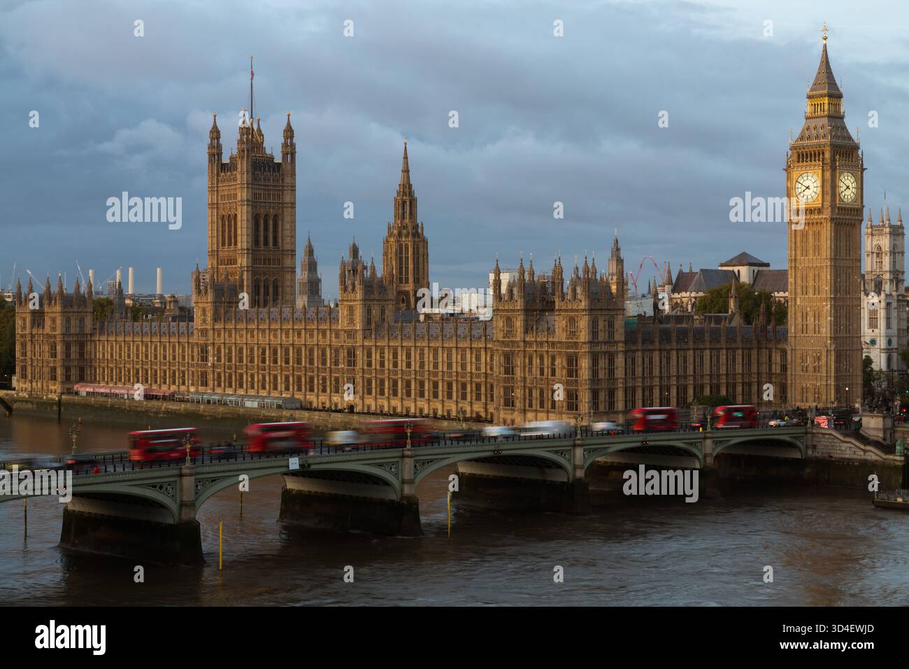 Big Ben and Parliament with Double Decker Bus Caravan on Westminster ...