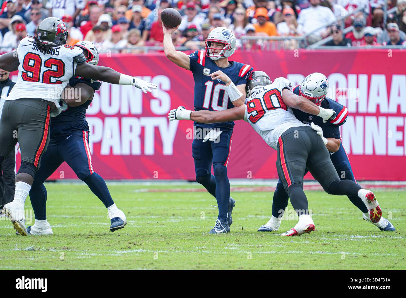 Tampa Bay, Florida, USA, November 9, 2025, New England Patriots ...