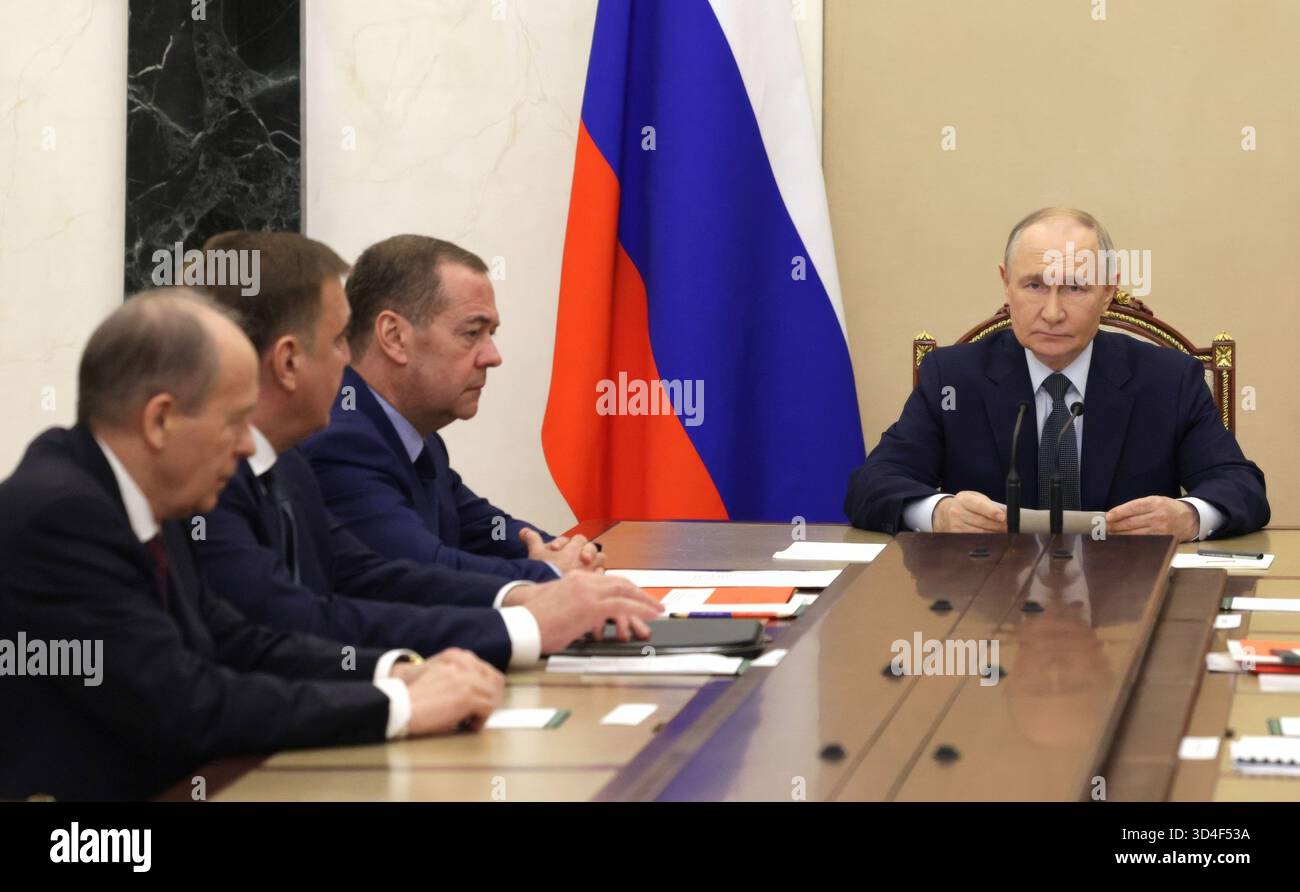 Alexander vasilyevich bortnikov hi-res stock photography and images - Alamy