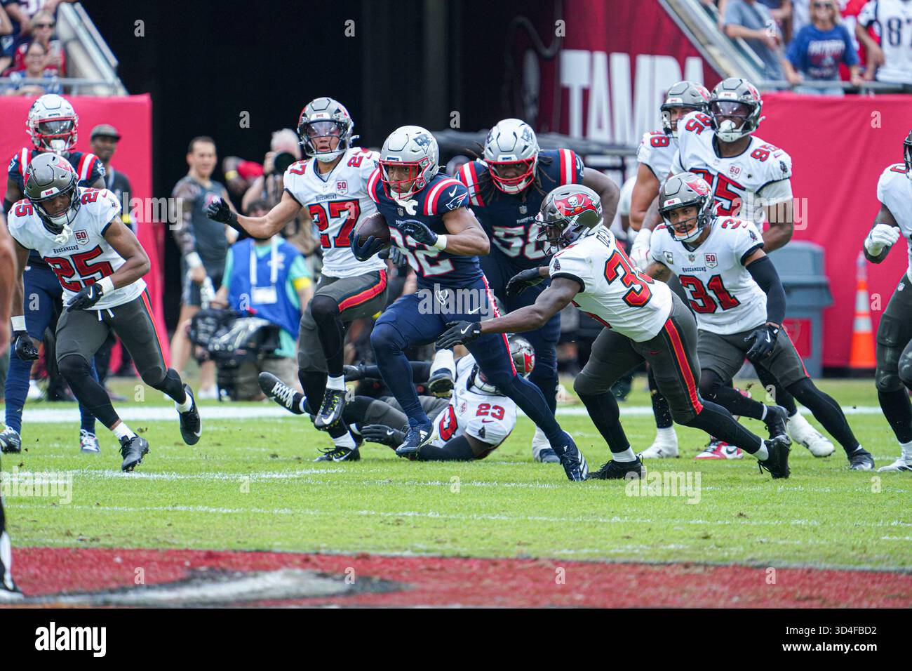 Tampa Bay, Florida, USA, November 9, 2025, New England Patriots running ...