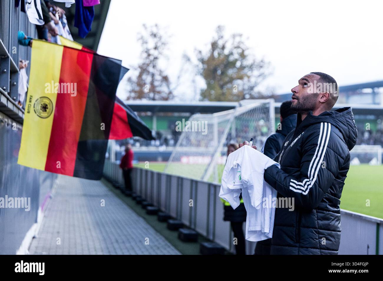 Jonathan Tah (Germany) signs autographs DFB Men's Training Camp ...