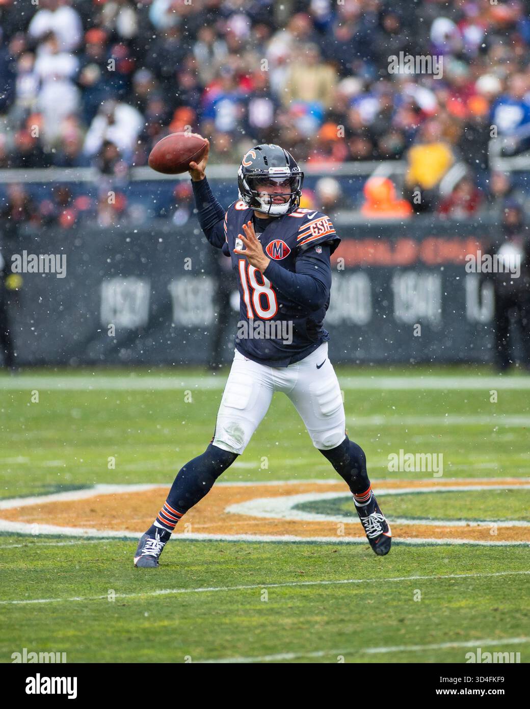 November 9, 2025: Chicago Bears Quarterback Caleb Williams (18) in ...