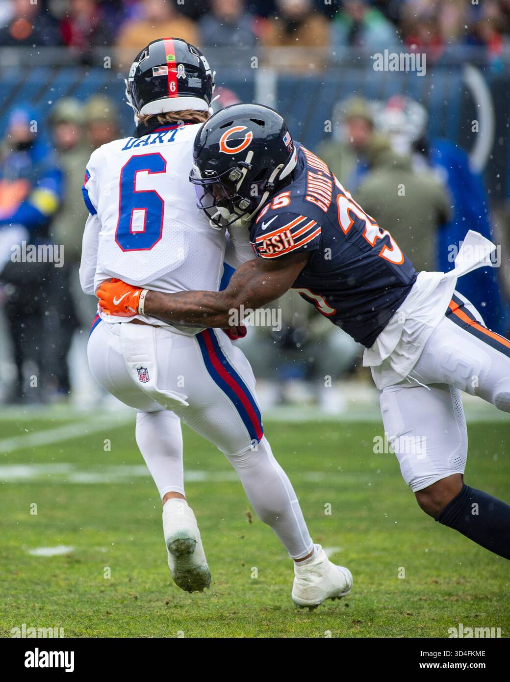 November 9, 2025: Chicago Bears C.J. Gardner-Johnson (35) sacks New ...