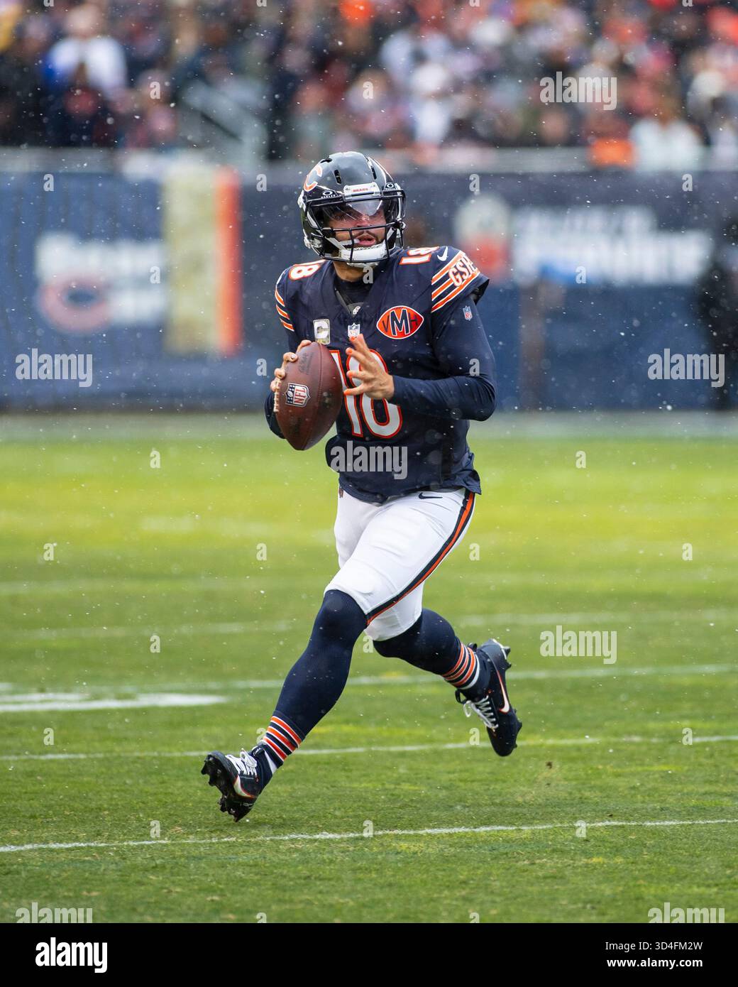 November 9, 2025: Chicago Bears Quarterback Caleb Williams (18) in ...