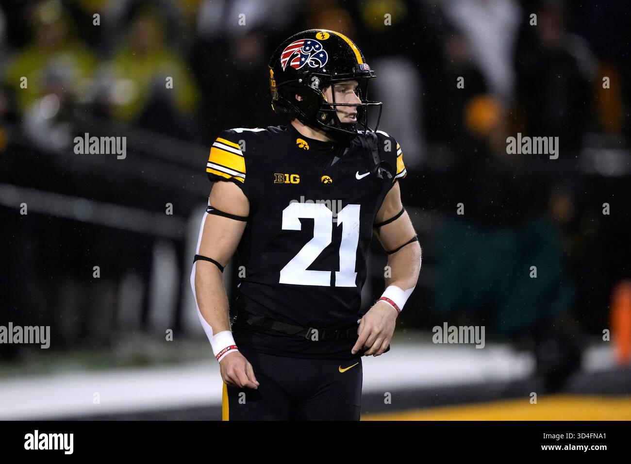 Iowa wide receiver Kaden Wetjen (21) stands on the field during the ...