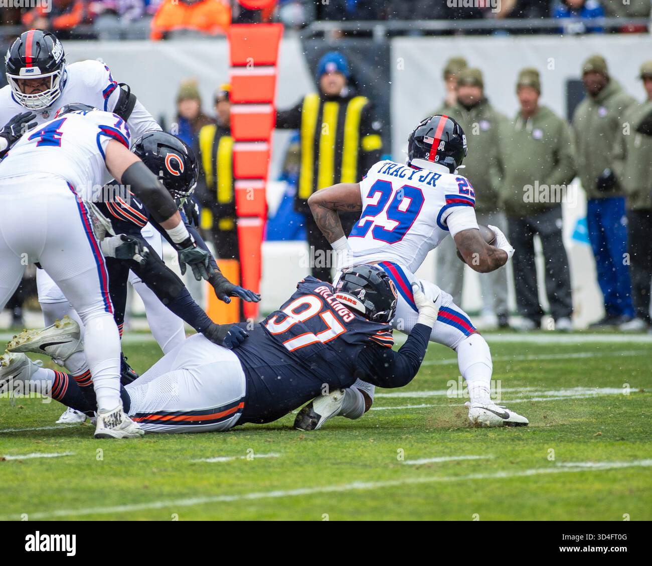 November 9, 2025: Chicago Bears Andrew Billings (97) tackles New York ...