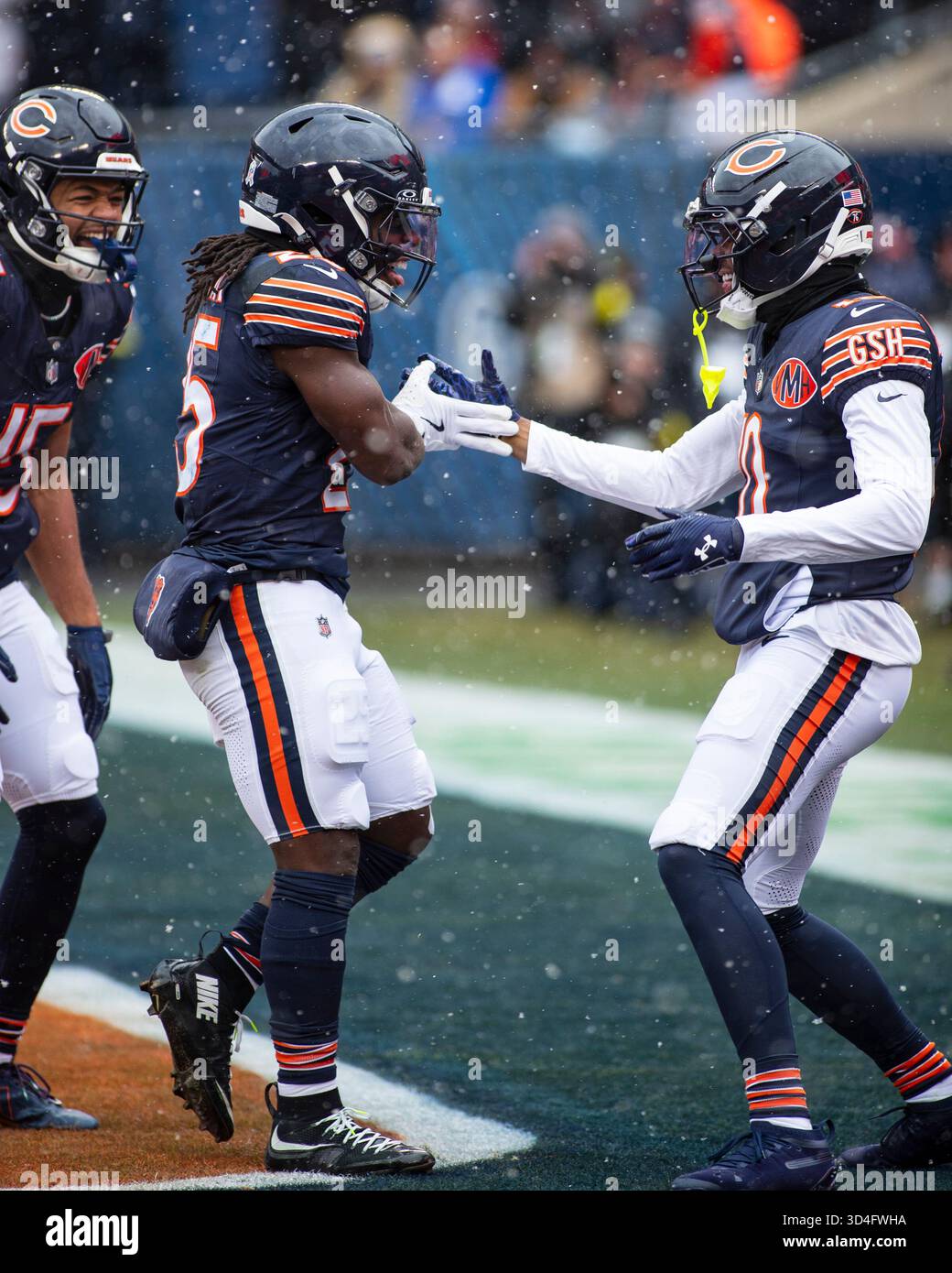 November 9, 2025: Chicago Bears Kyle Monangai (25) celebrates his ...