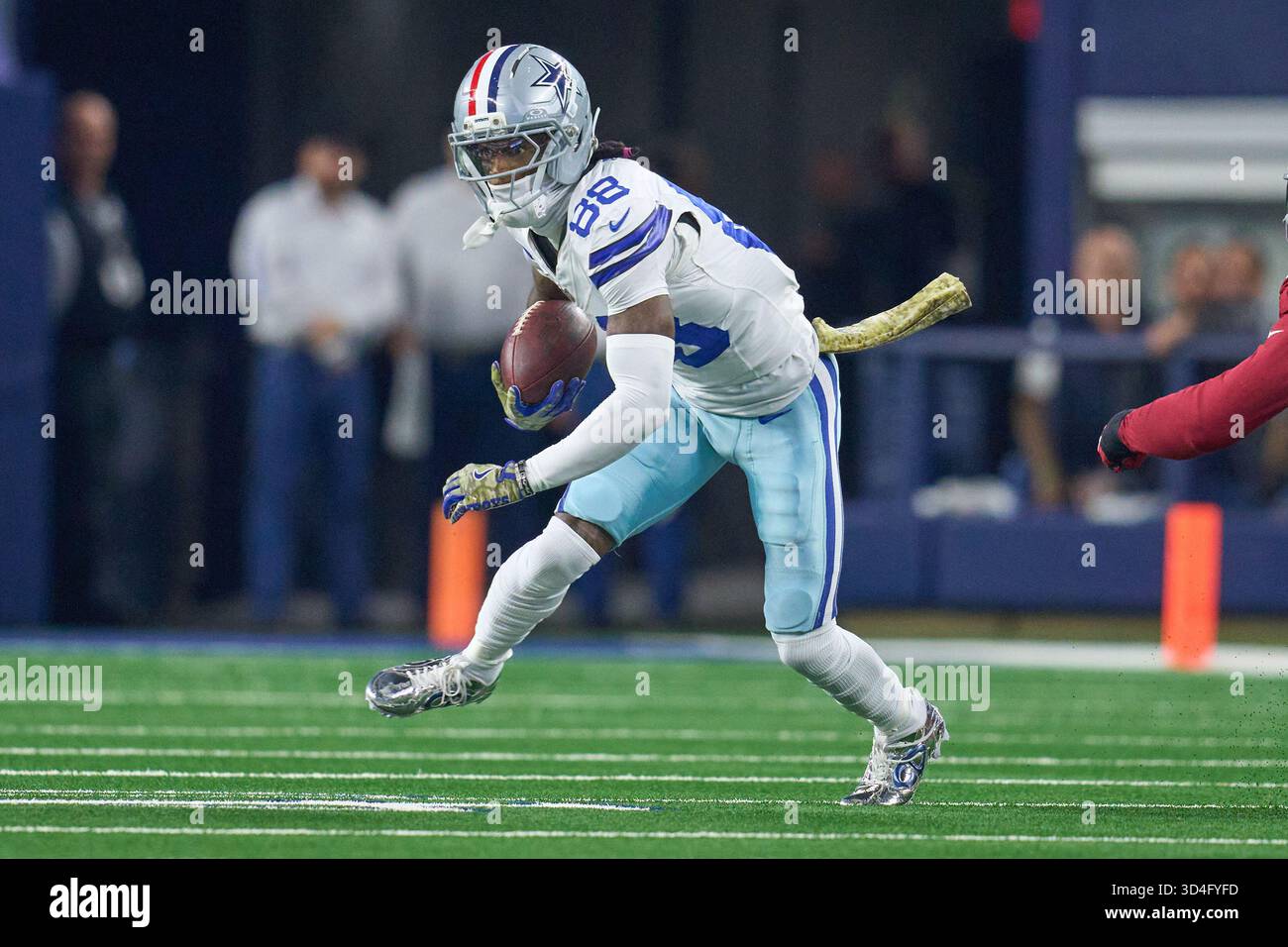 Dallas Cowboys wide receiver CeeDee Lamb (88) runs with the ball during ...