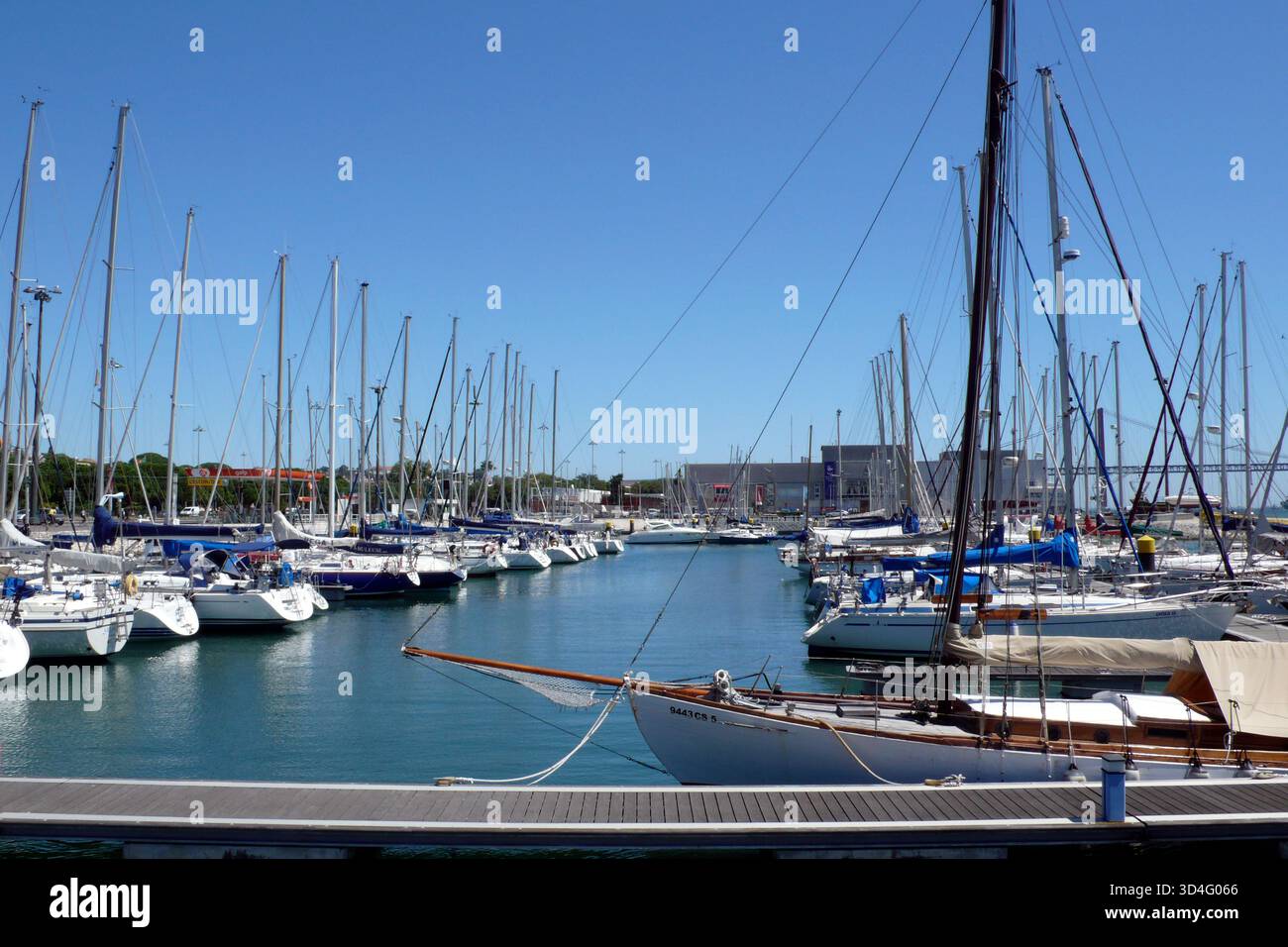Portugal lisbon doca de hi-res stock photography and images - Alamy