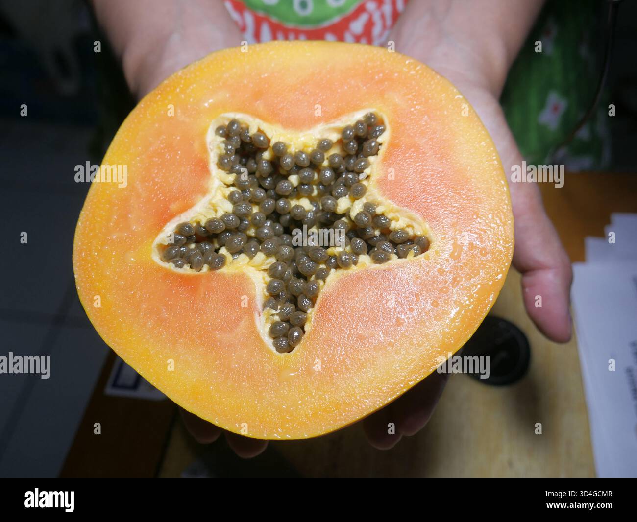 Star fruit look alike hi-res stock photography and images - Alamy