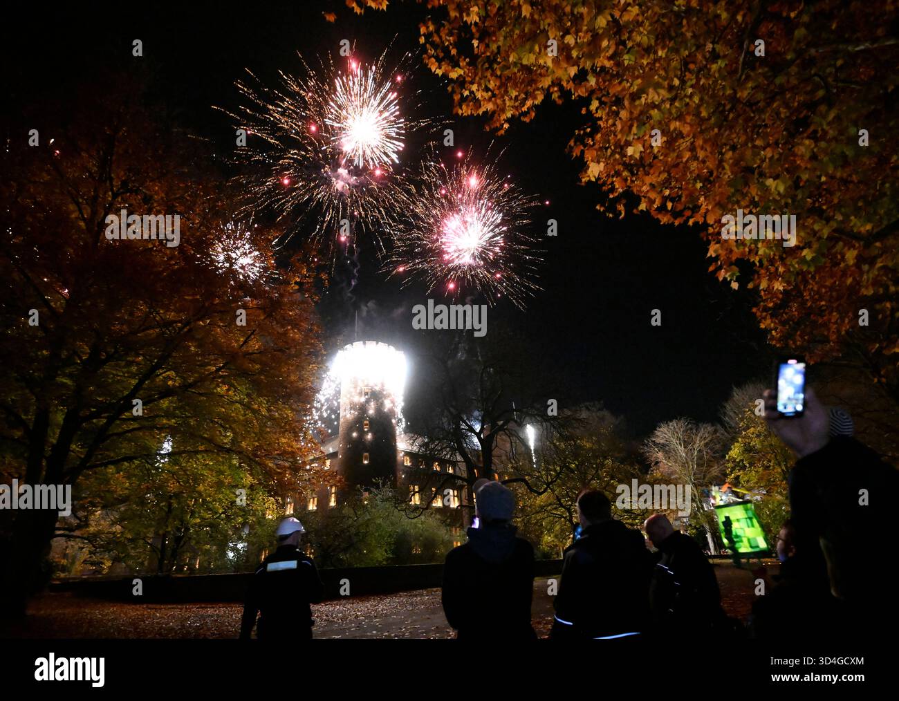 10 November 2025, North Rhine-Westphalia, Kempen: The town of Kempen on ...