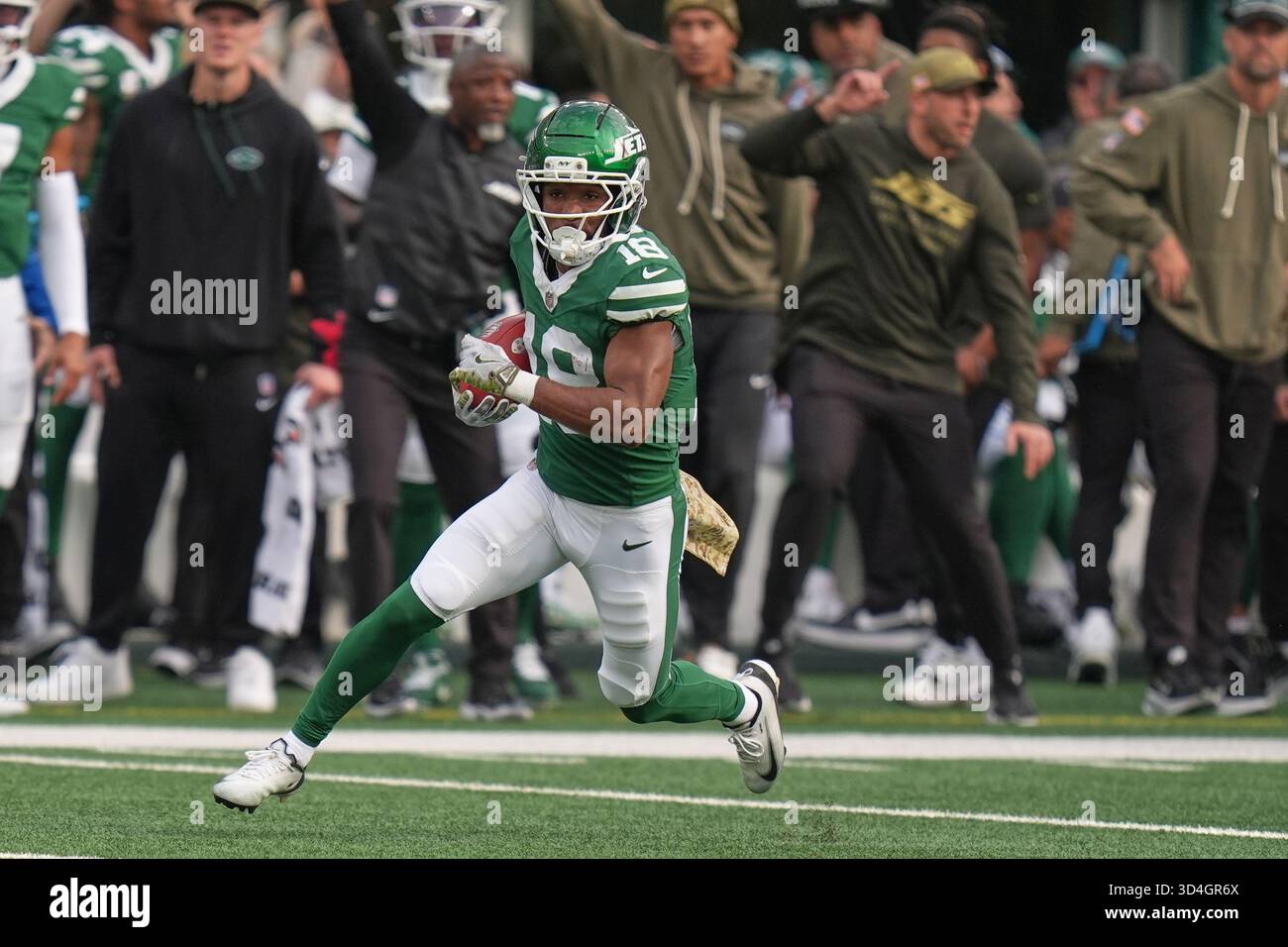 New York Jets' Isaiah Williams runs for a touchdown during an NFL ...